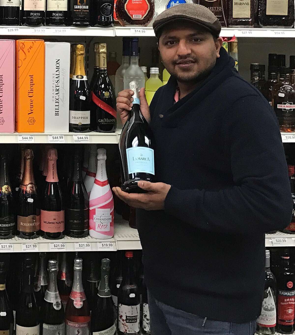 Stamford businesses toast rise of Italian drink in New Year’s sales
