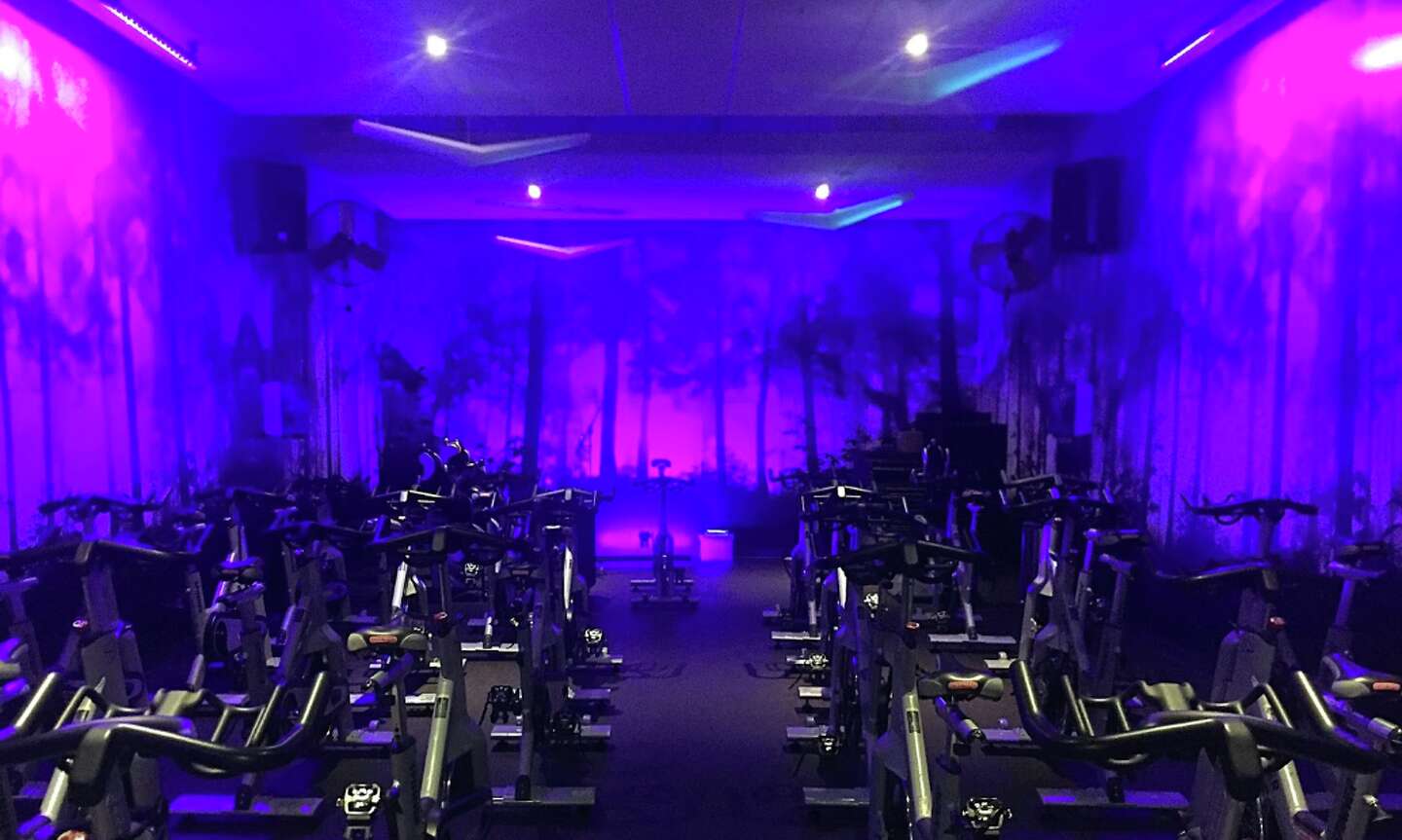 SF gym offers new workout option: napping in a cocoon