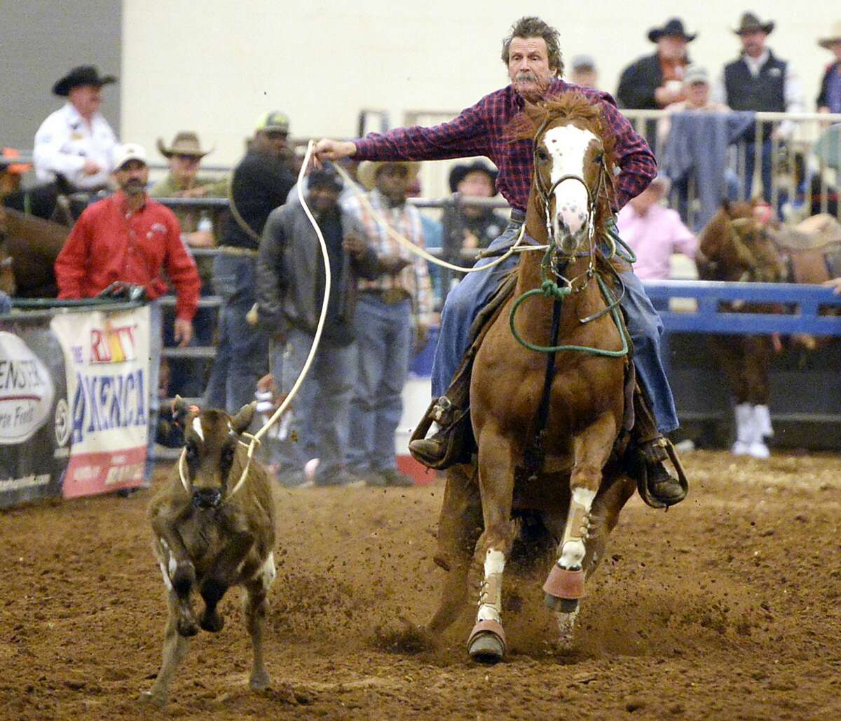 Tall City Ultimate New Year's Eve calf roping
