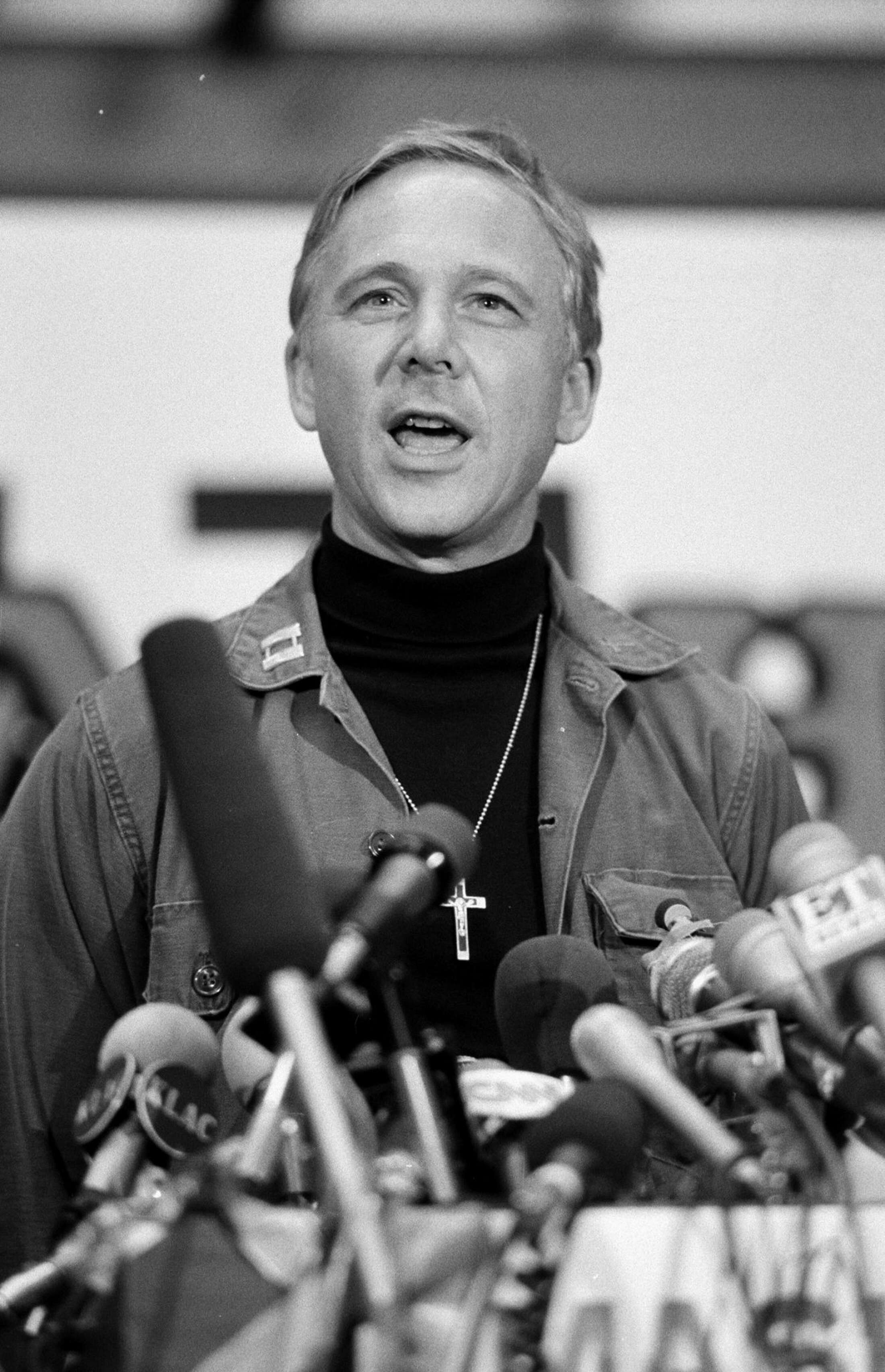 Actor William Christopher, 'M*A*S*H' chaplain, dead at 84