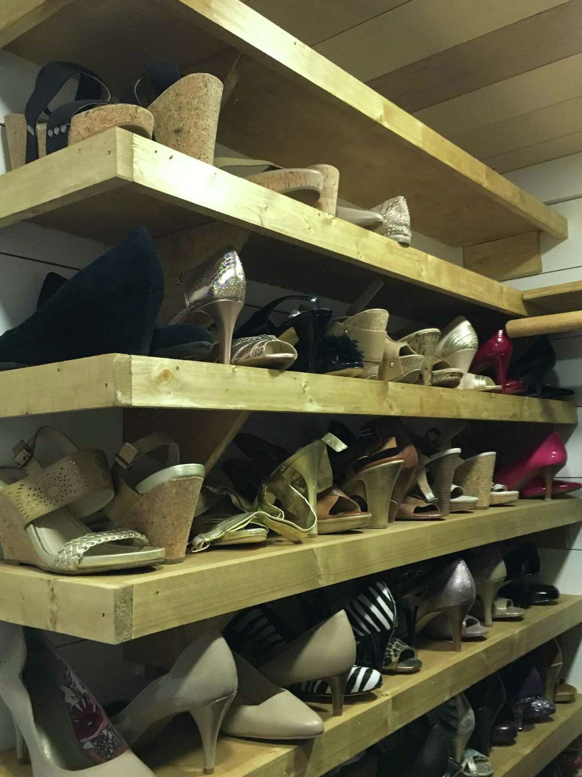 Container-home builder gets big break on 'Tiny House' TV show