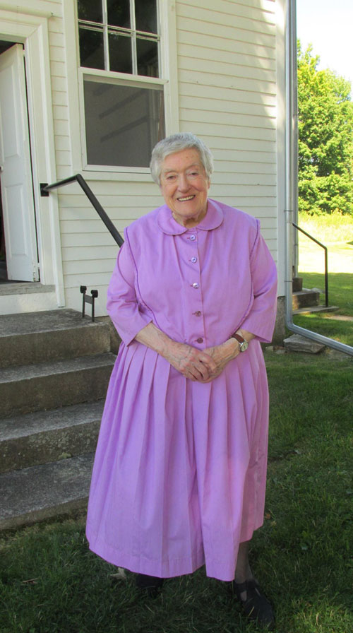 Sister Frances Carr, one of last three Shakers, has died