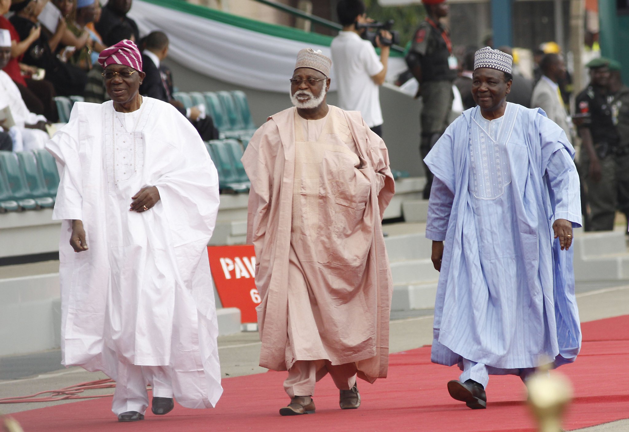 Former Nigerian leaders sing for peace, acknowledge ‘mess’