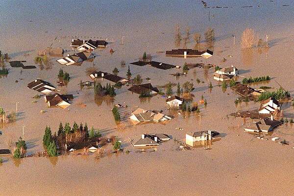 Stunning photos from Northern California’s great flood of 1997 ...
