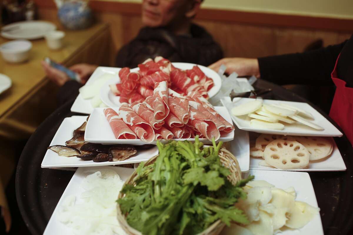 Hot pot dining heats up in Bay Area