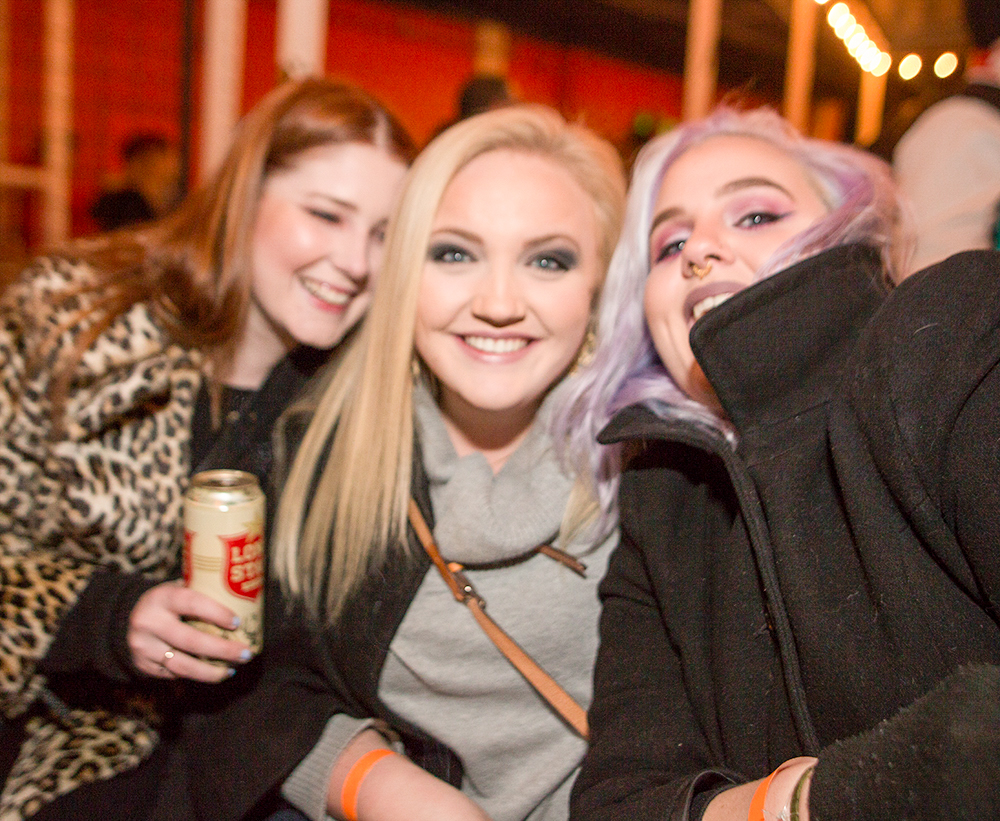 Photos: Paper Tiger wraps up 'free week' with chill blast