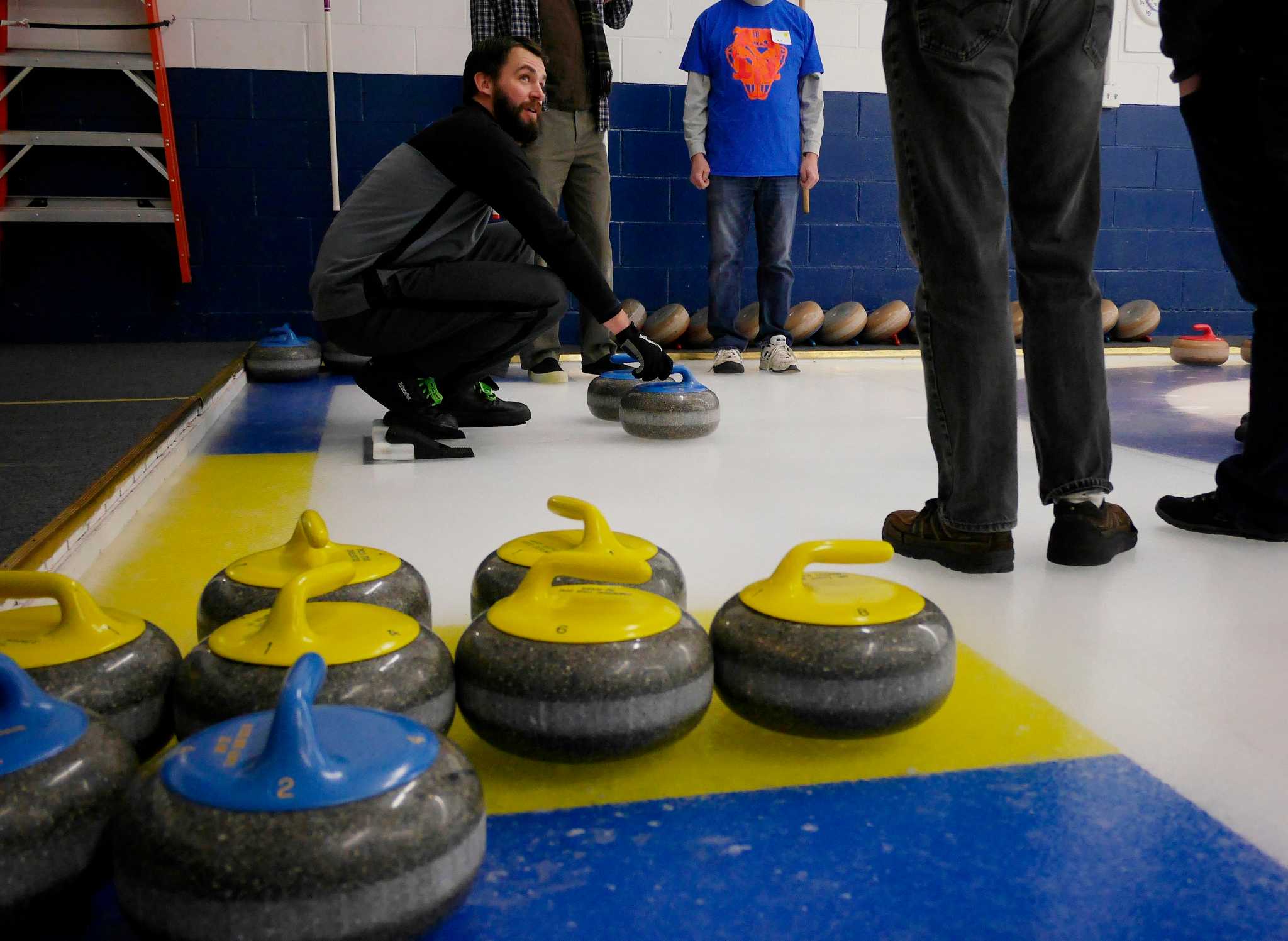 Albany Curling Club holds open house