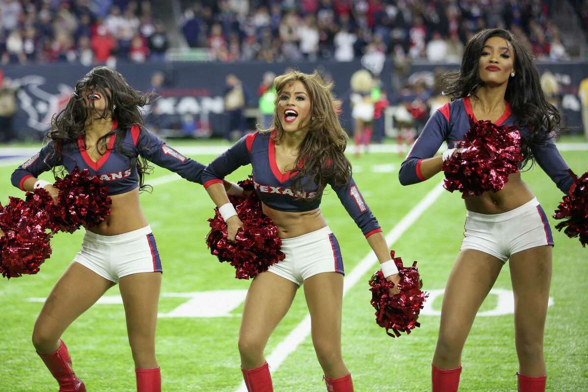 NFL Cheerleaders: Wild Card Weekend