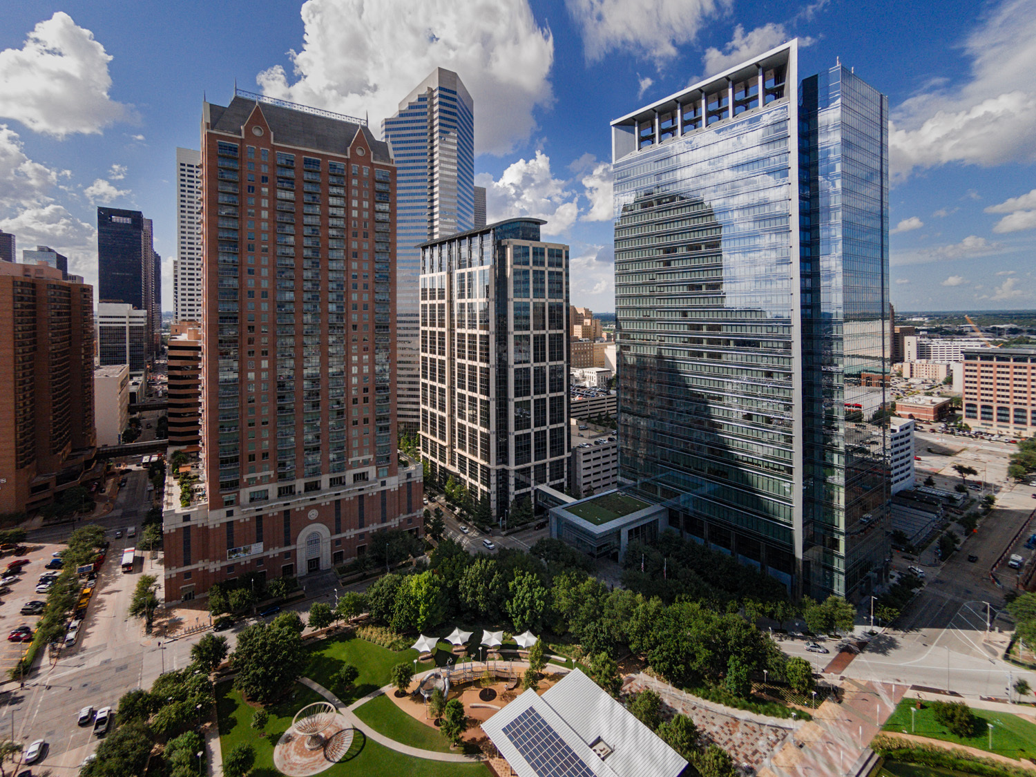 Jackson Walker inks big renewal in 5 Houston Center