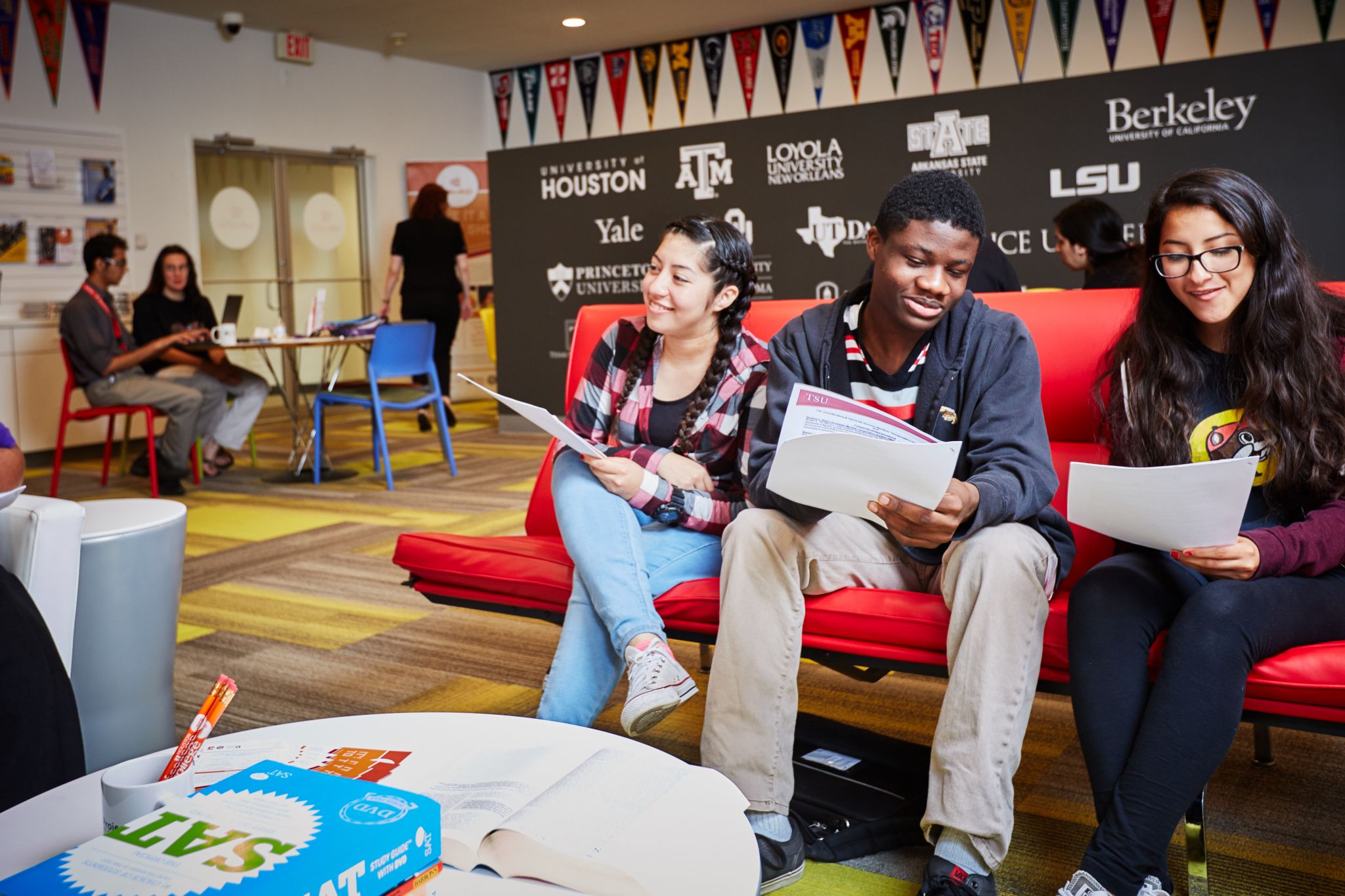 Café College part of growing effort in Houston to assist students ...