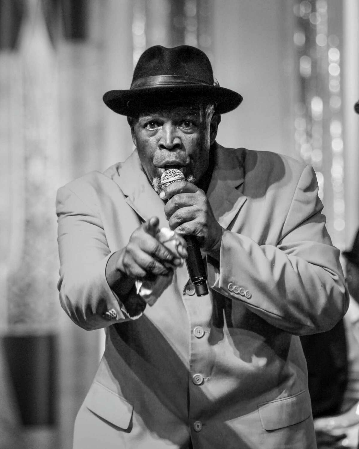 Jammin' for Rett show brings together 7 artists from fundraising book