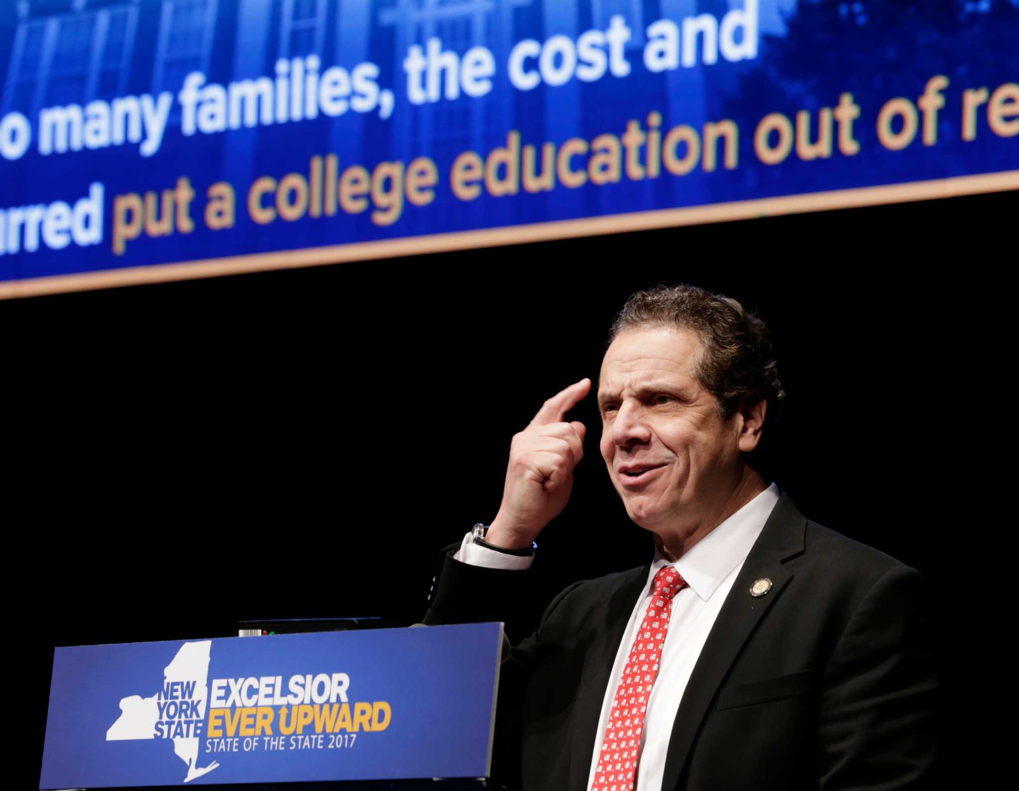 Cuomo comes to Albany to chart his 2017 course