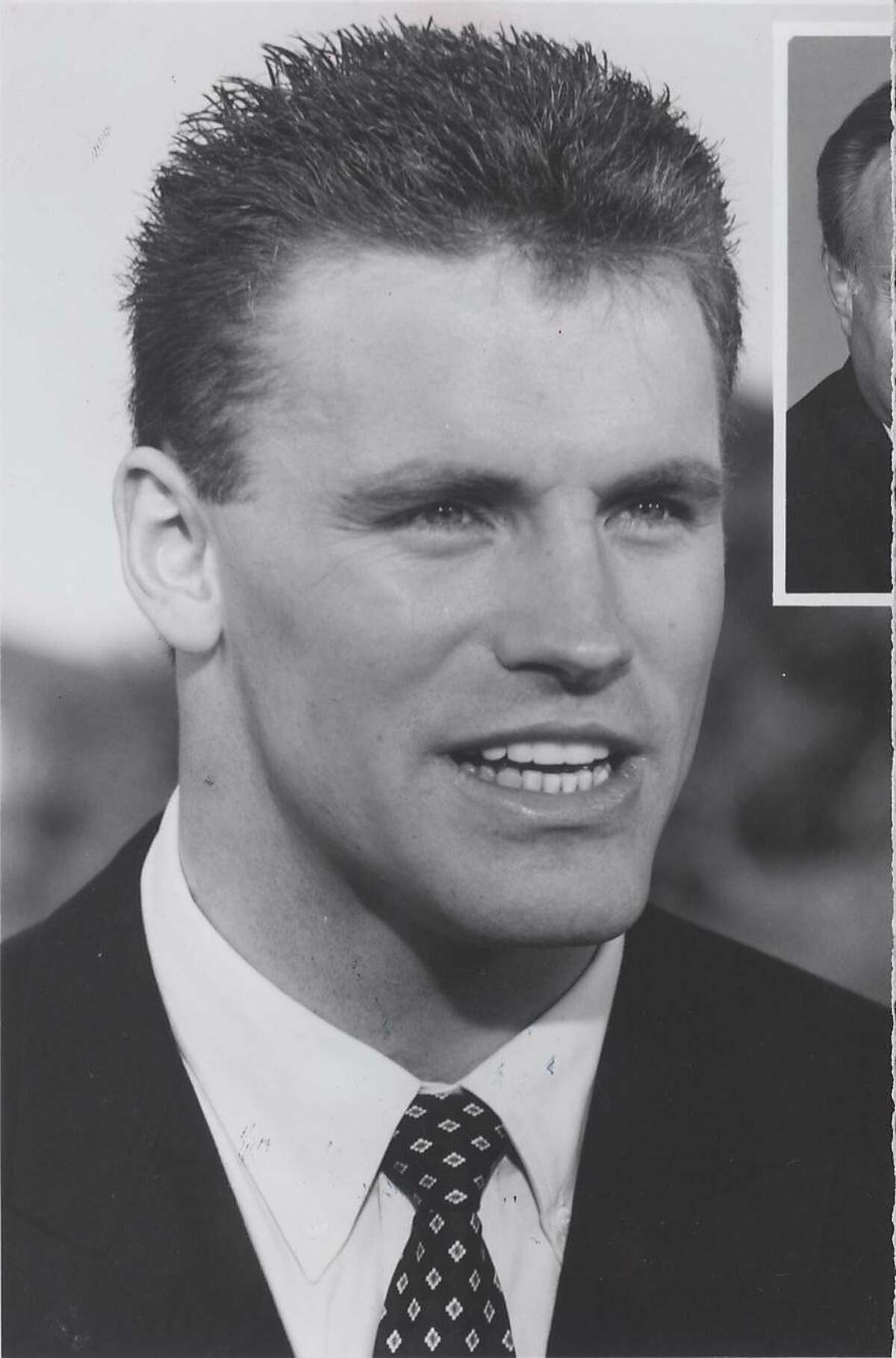 Police sketch looks so much like Raiders legend Howie Long, even his ...