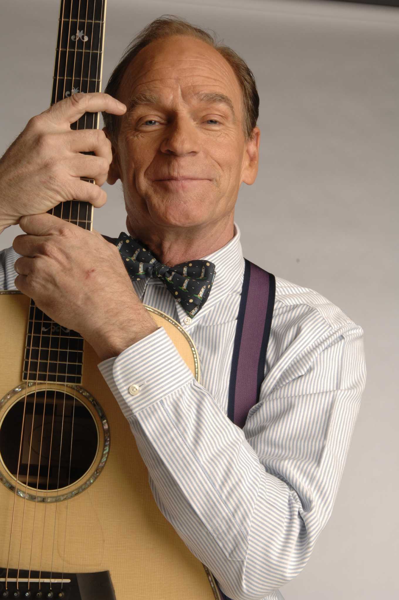 Livingston Taylor debuts new album at Towne Crier Cafe