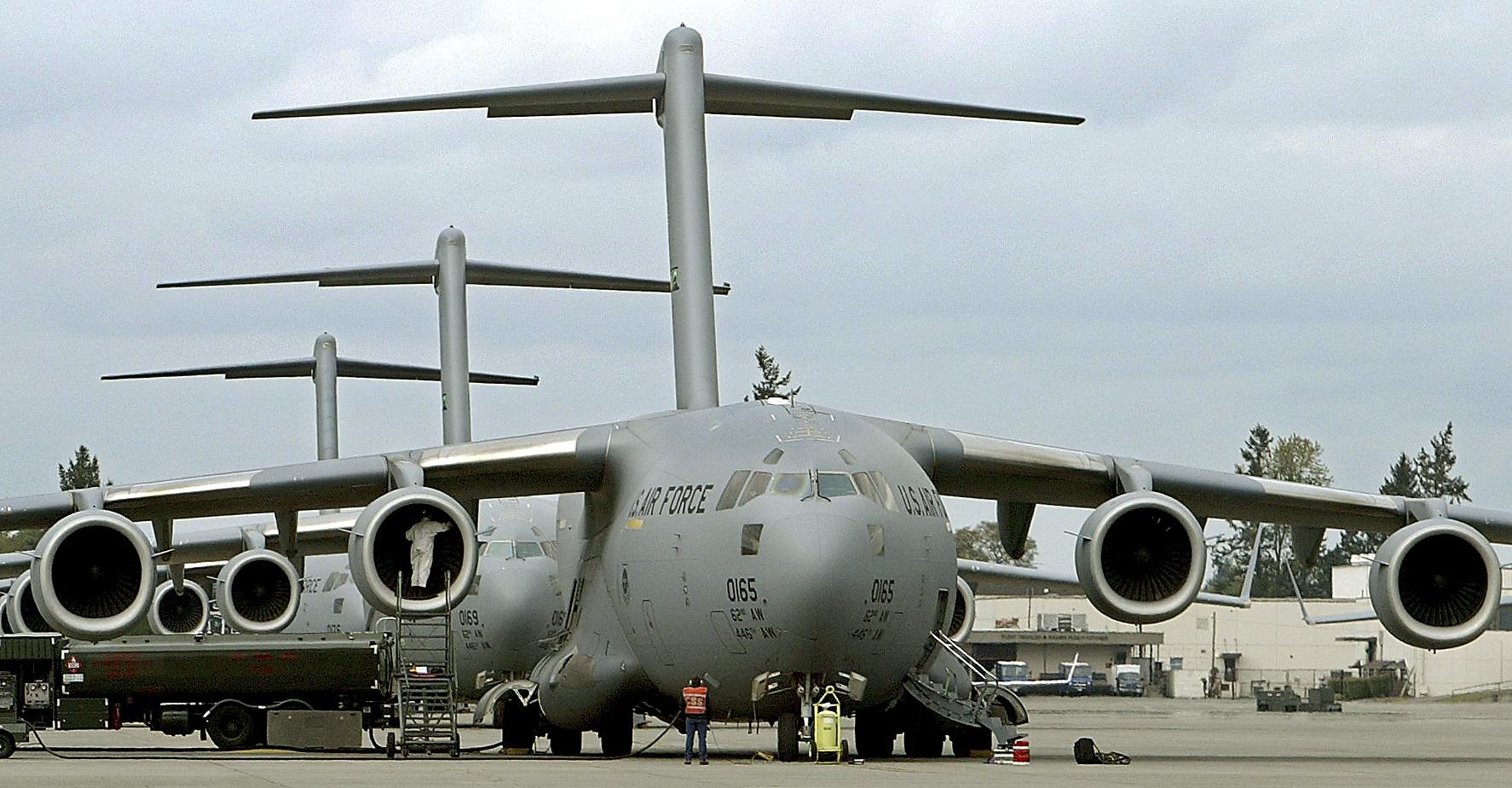 Noisy Air Force transport jets startle Marin County residents