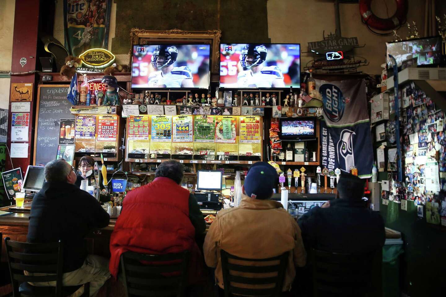 Seattle's favorite dive bars