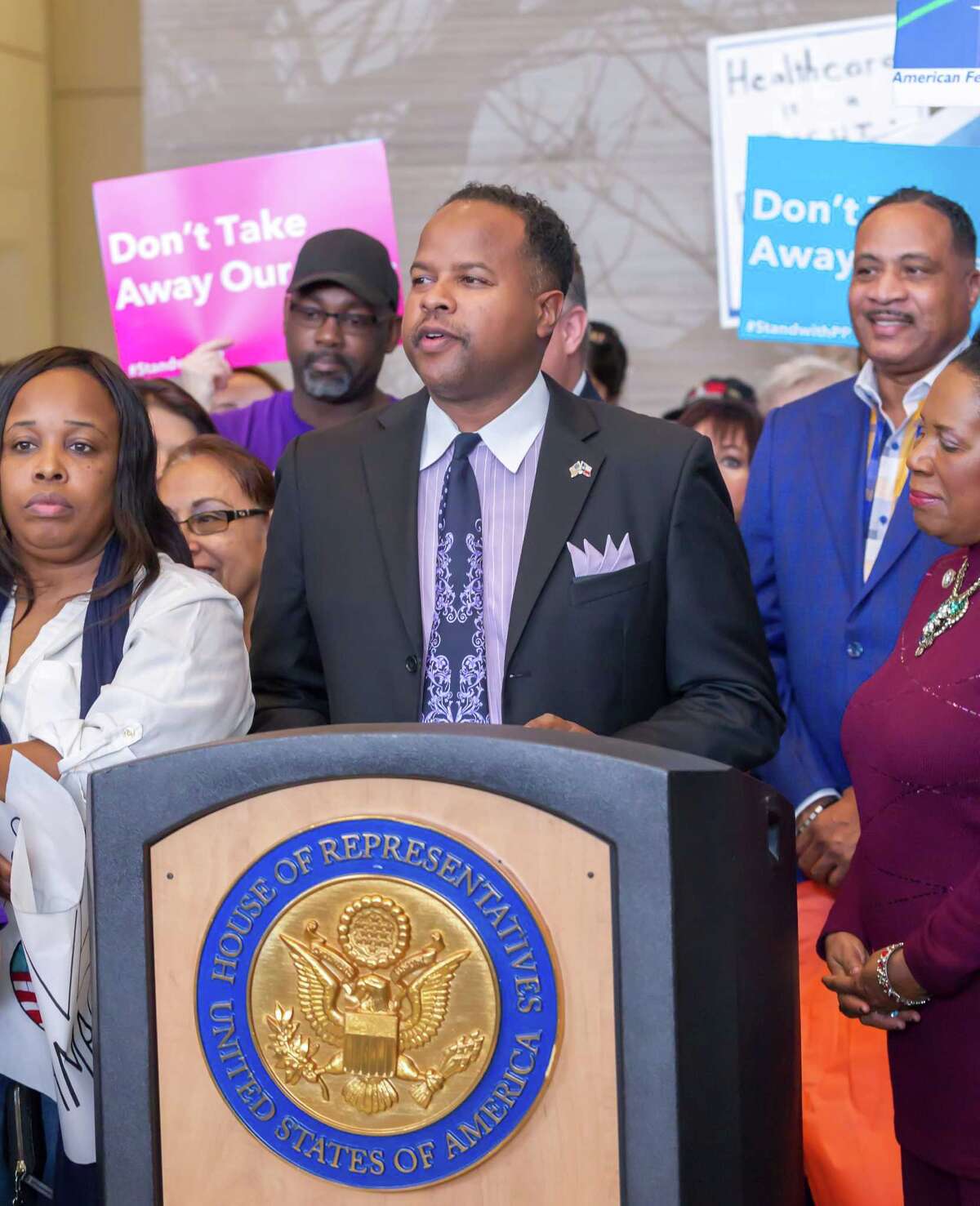 State Rep. Ron Reynolds turns himself into Montgomery County jail to ...