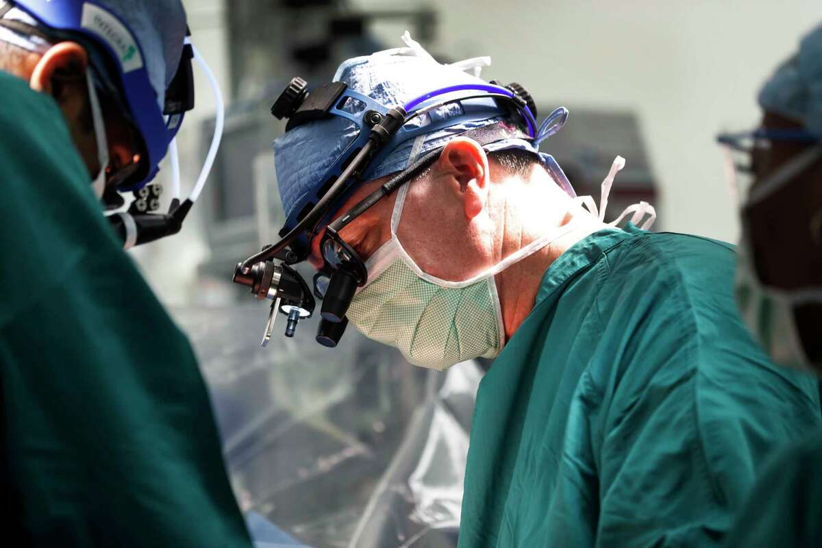 Accomplished Boston heart surgeon starts operating in Houston where ...