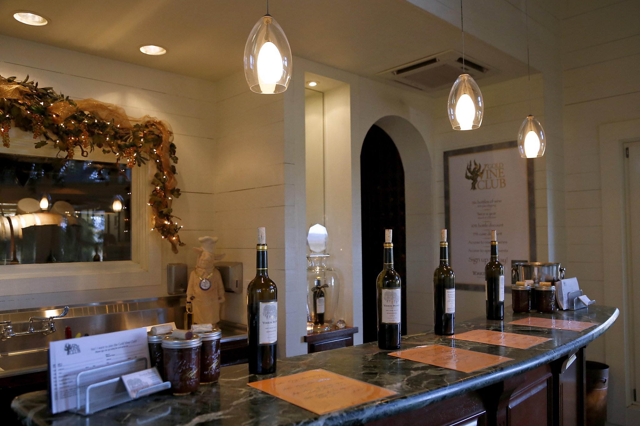 Yoakim Bridge: a mom-and-pop wine stop