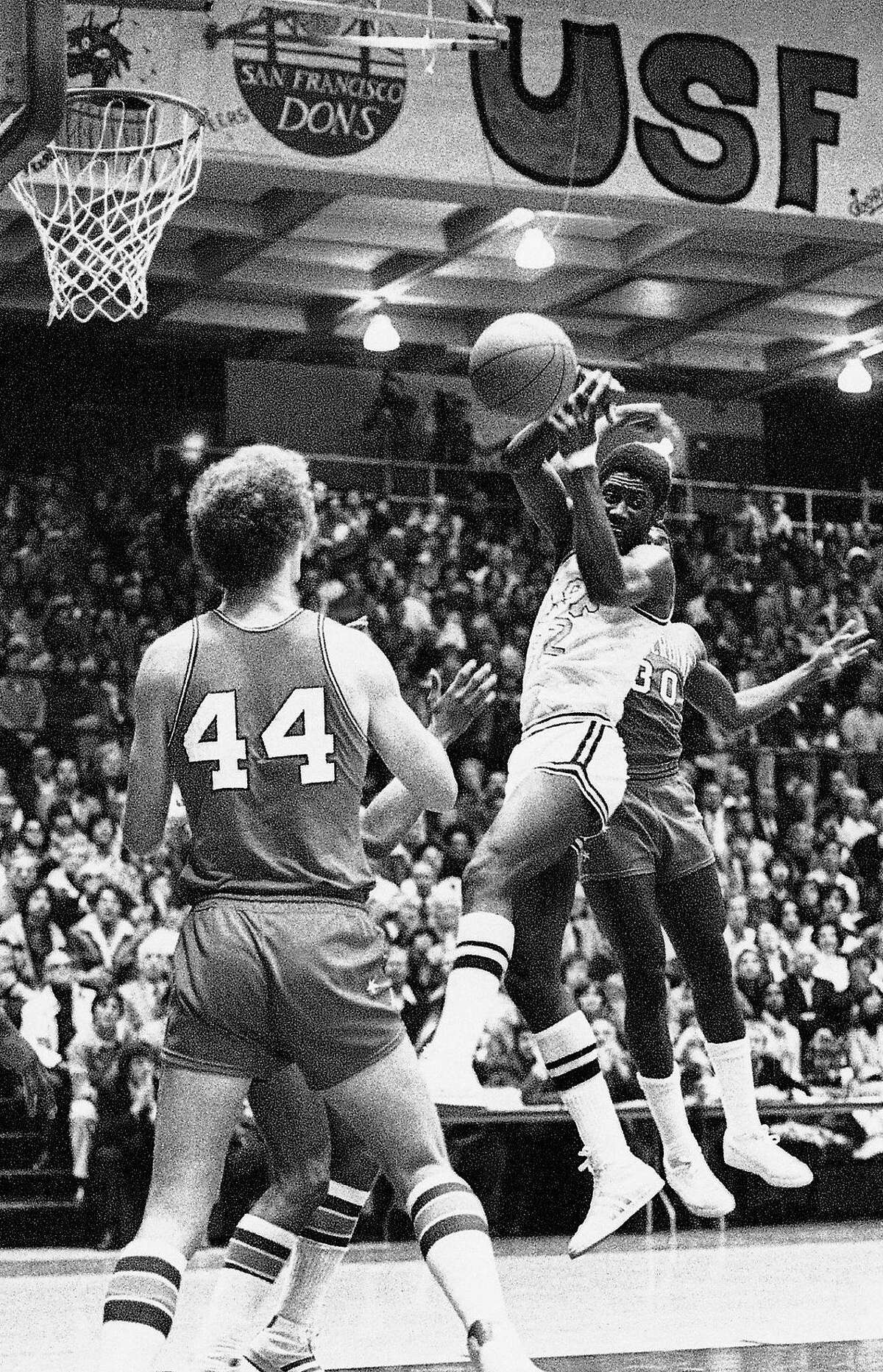 James Hardy, forward on USF team that was ranked No. 1 in 1976-77, dies ...