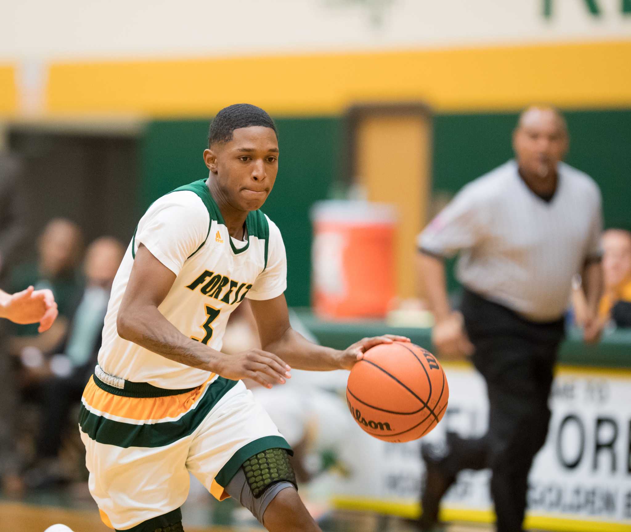 Klein Forest takes down Stratford, despite double-digit turnovers
