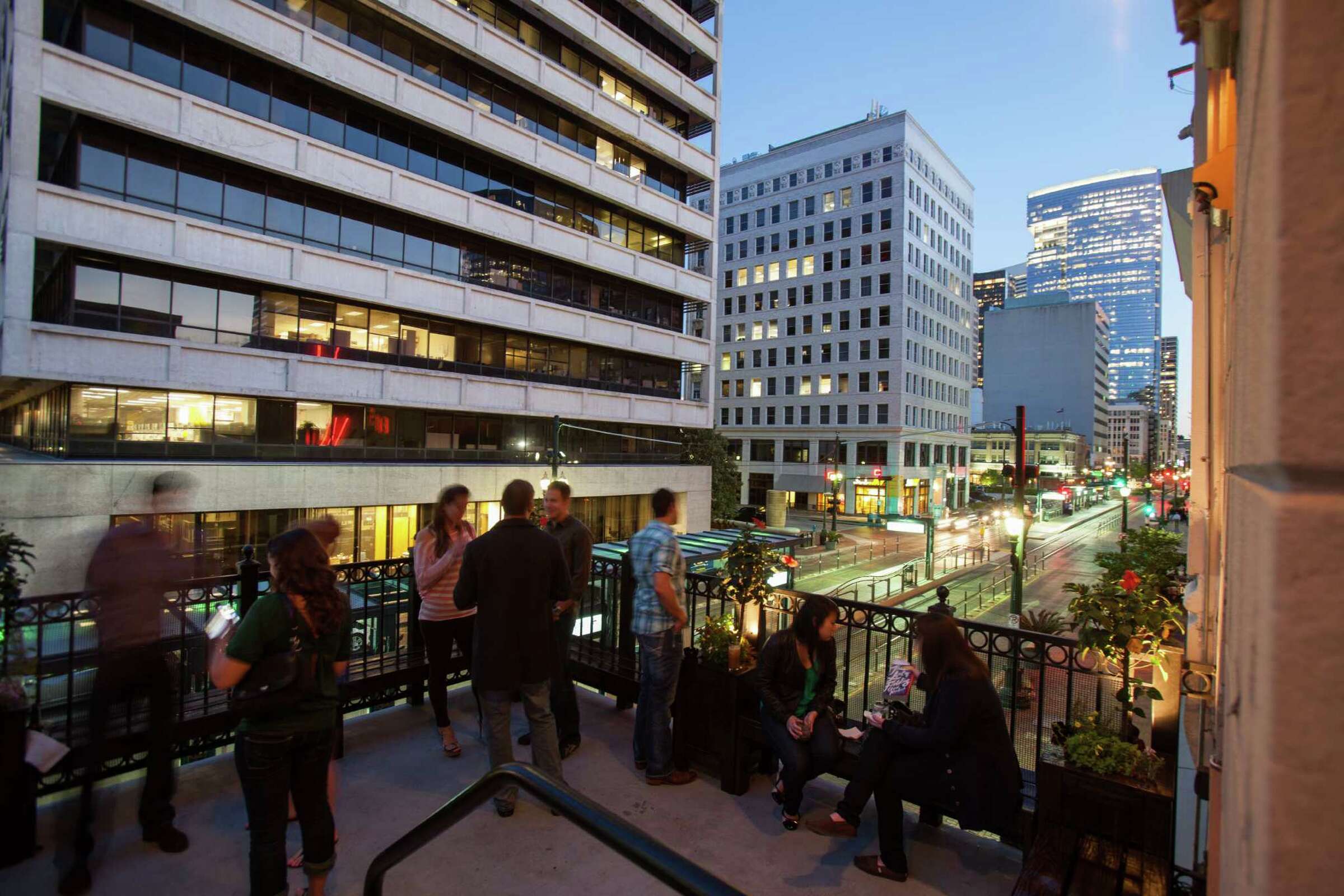 21 Houston rooftop restaurants and bars with awe-inspiring scenery