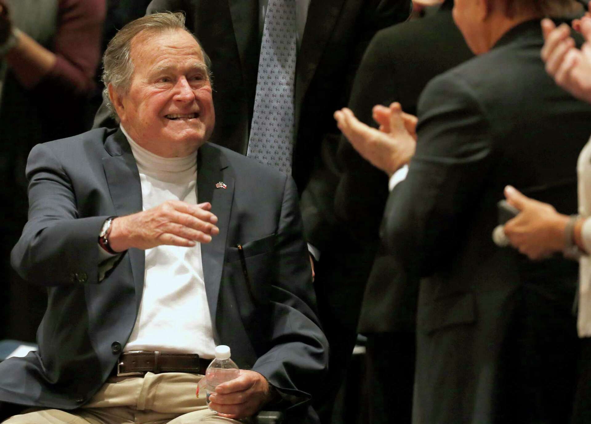 Former President Bush 'fired up' for coin toss at Houston's Super Bowl