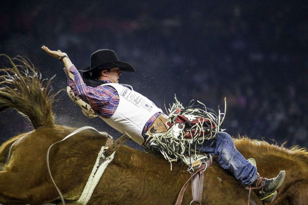 Reigning world champions fill rodeo roster