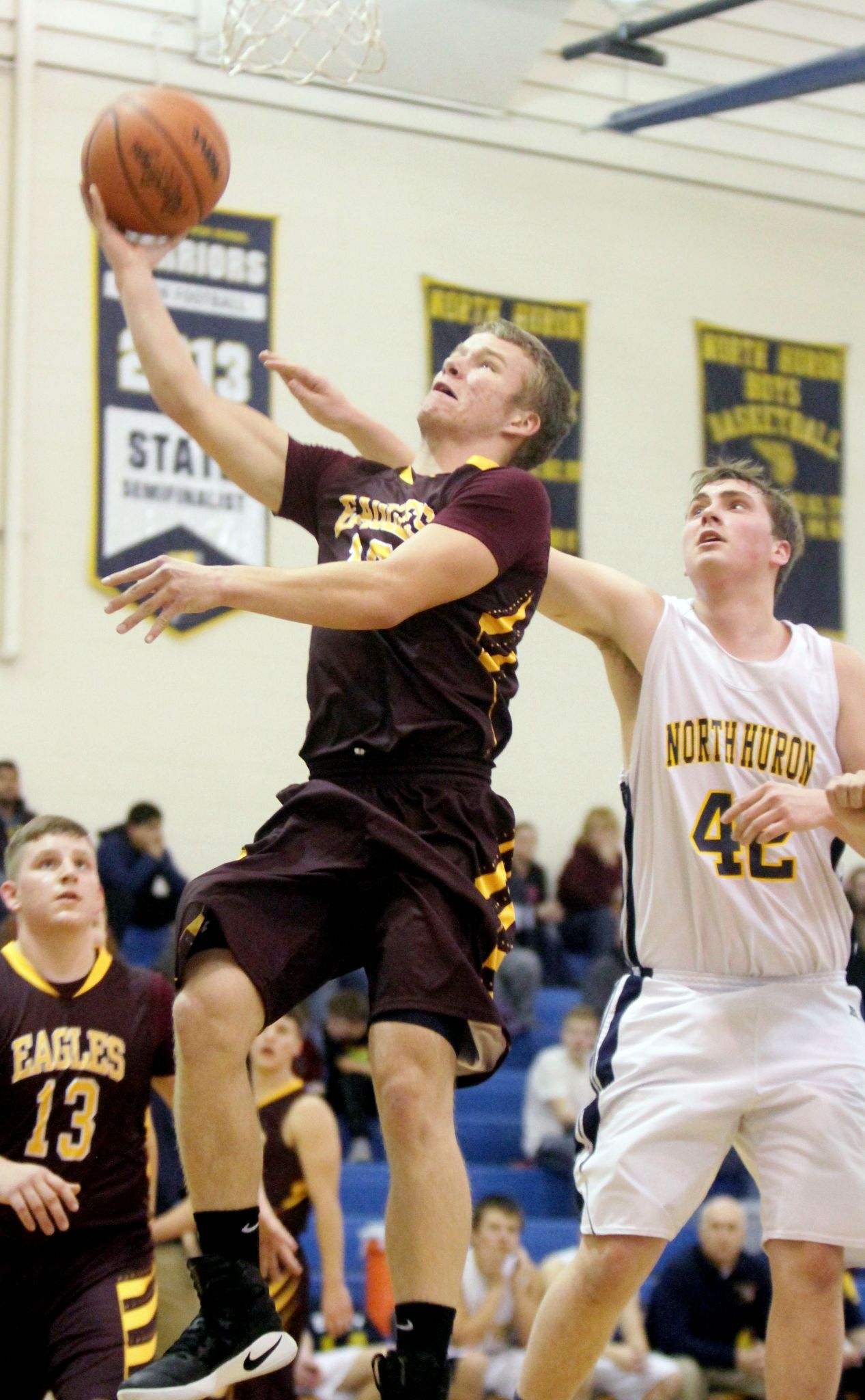 Area Basketball: Eagles, Lakers secure wins