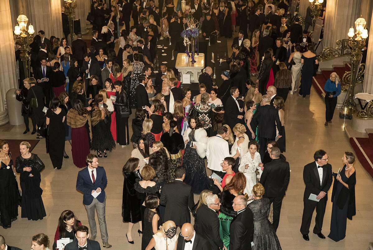 Dancin’ in the rain: Ballet gala forecasts sunny 2017 season