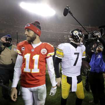 Negativity finds Alex Smith, again