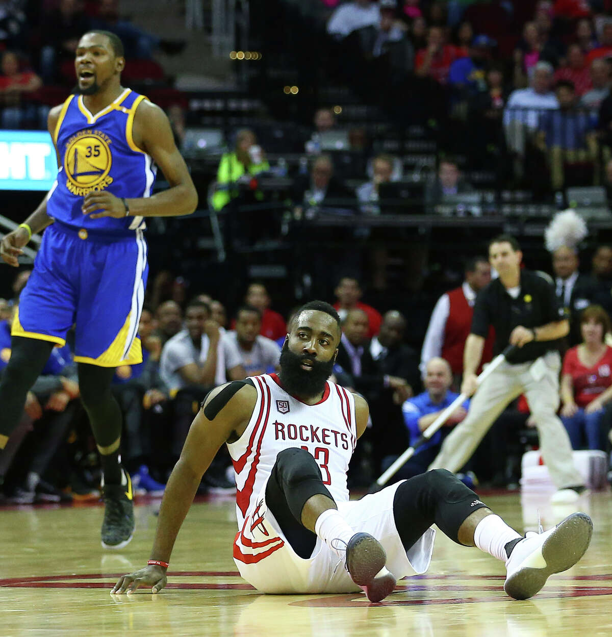 Warriors overpower Rockets with 3-point ... defense
