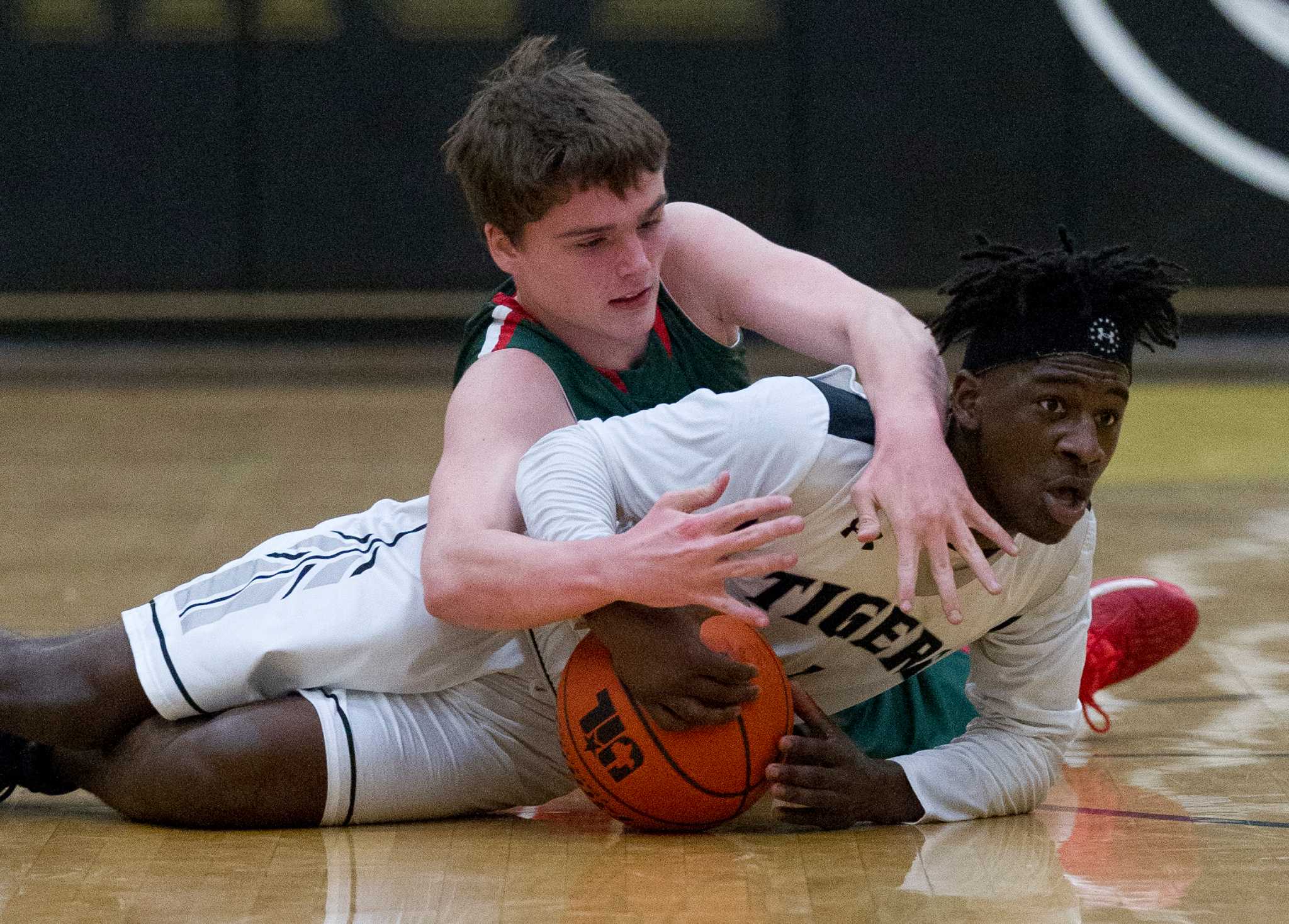 BOYS HOOPS: Conroe earns first win over TWHS in nine years after OT ...