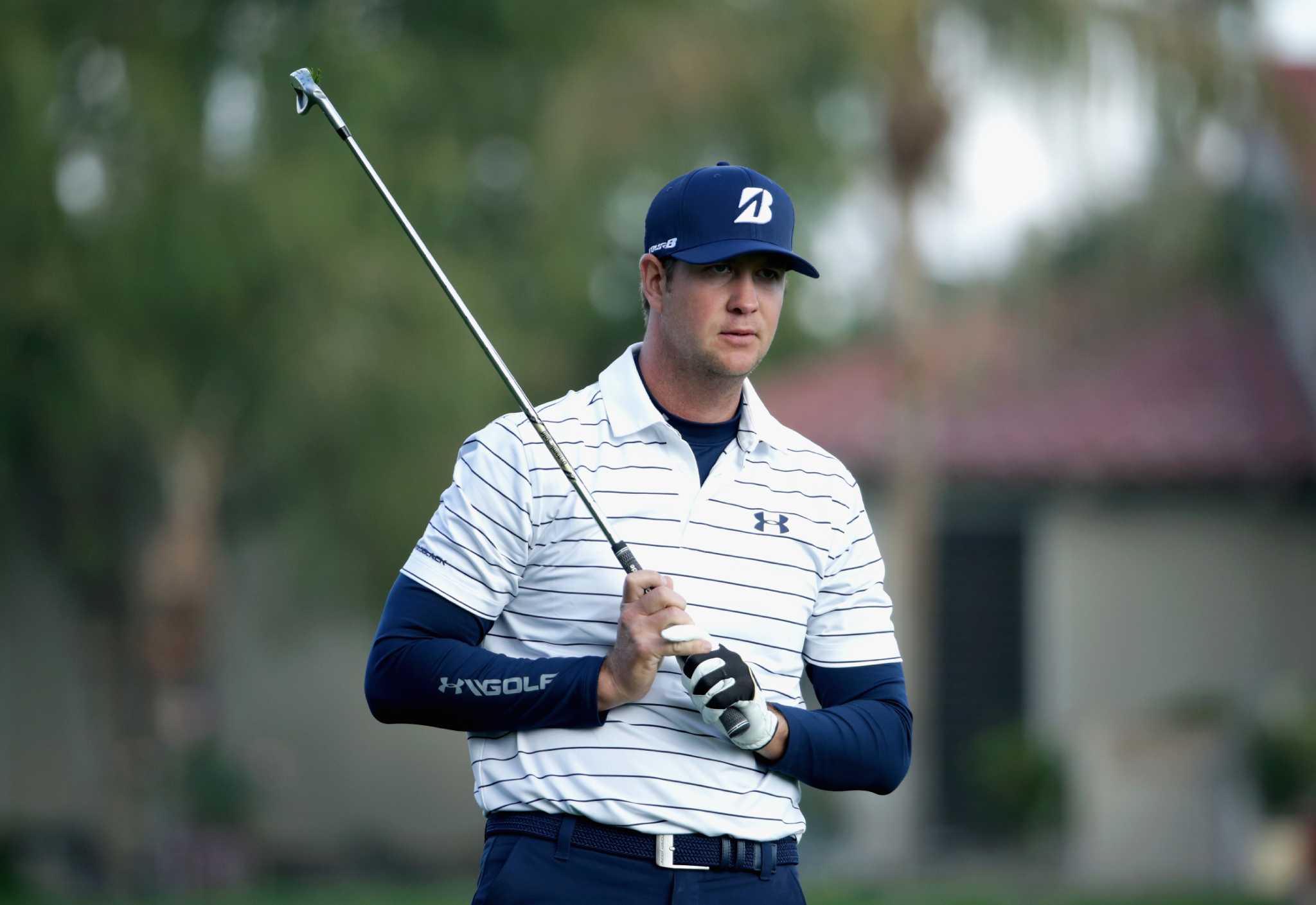 Swafford leads by one; Phil four back