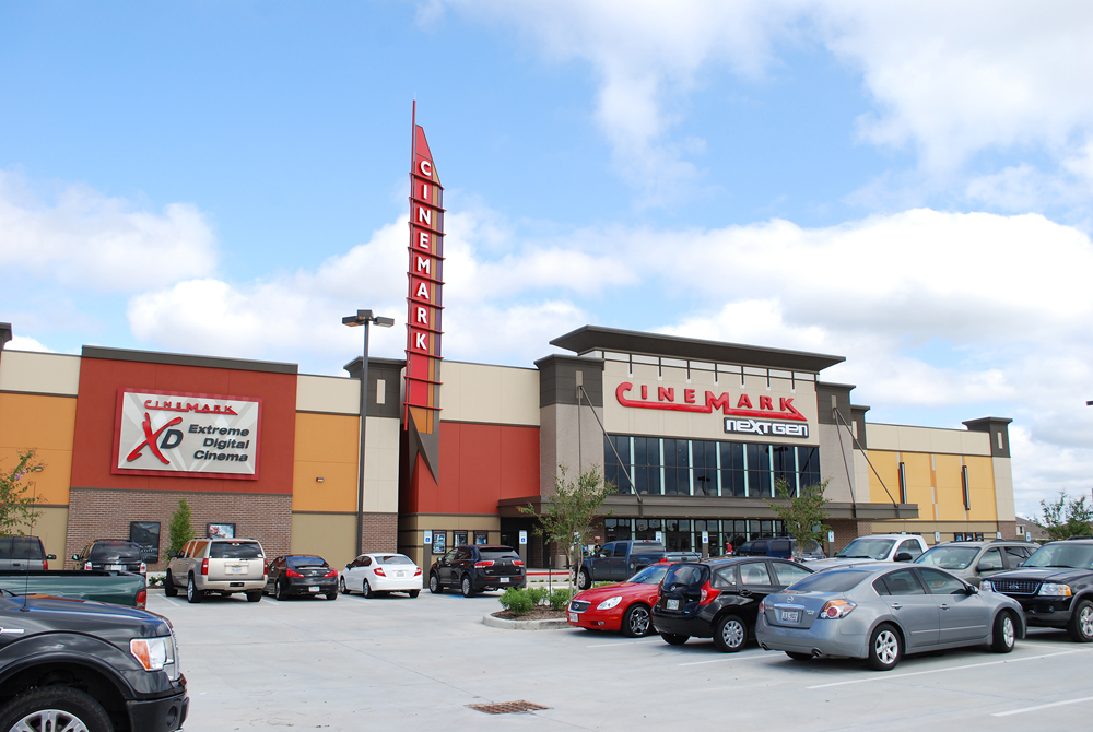 Retail Wrap: Spring Town Center to gain a woodworking store