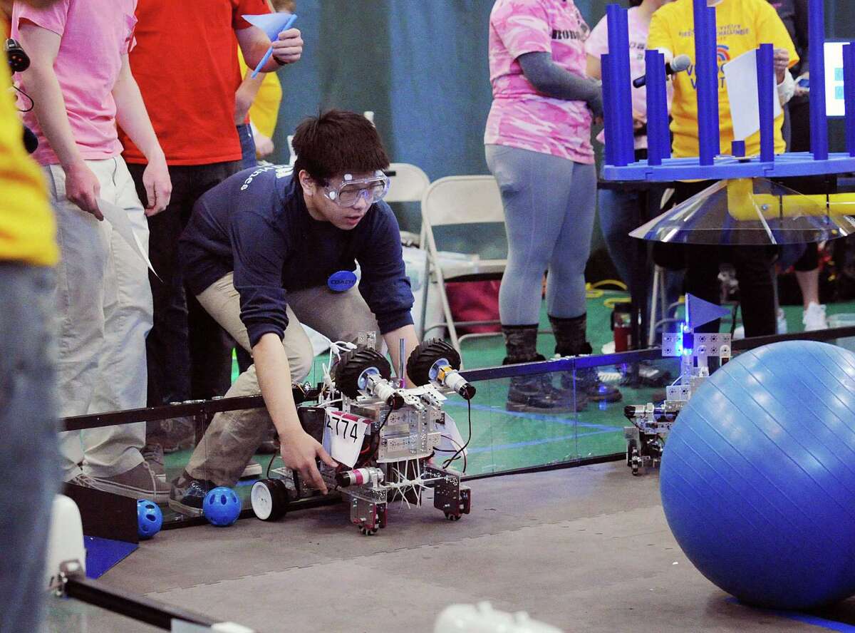 Photos: Robotics Gator Bowl at GA