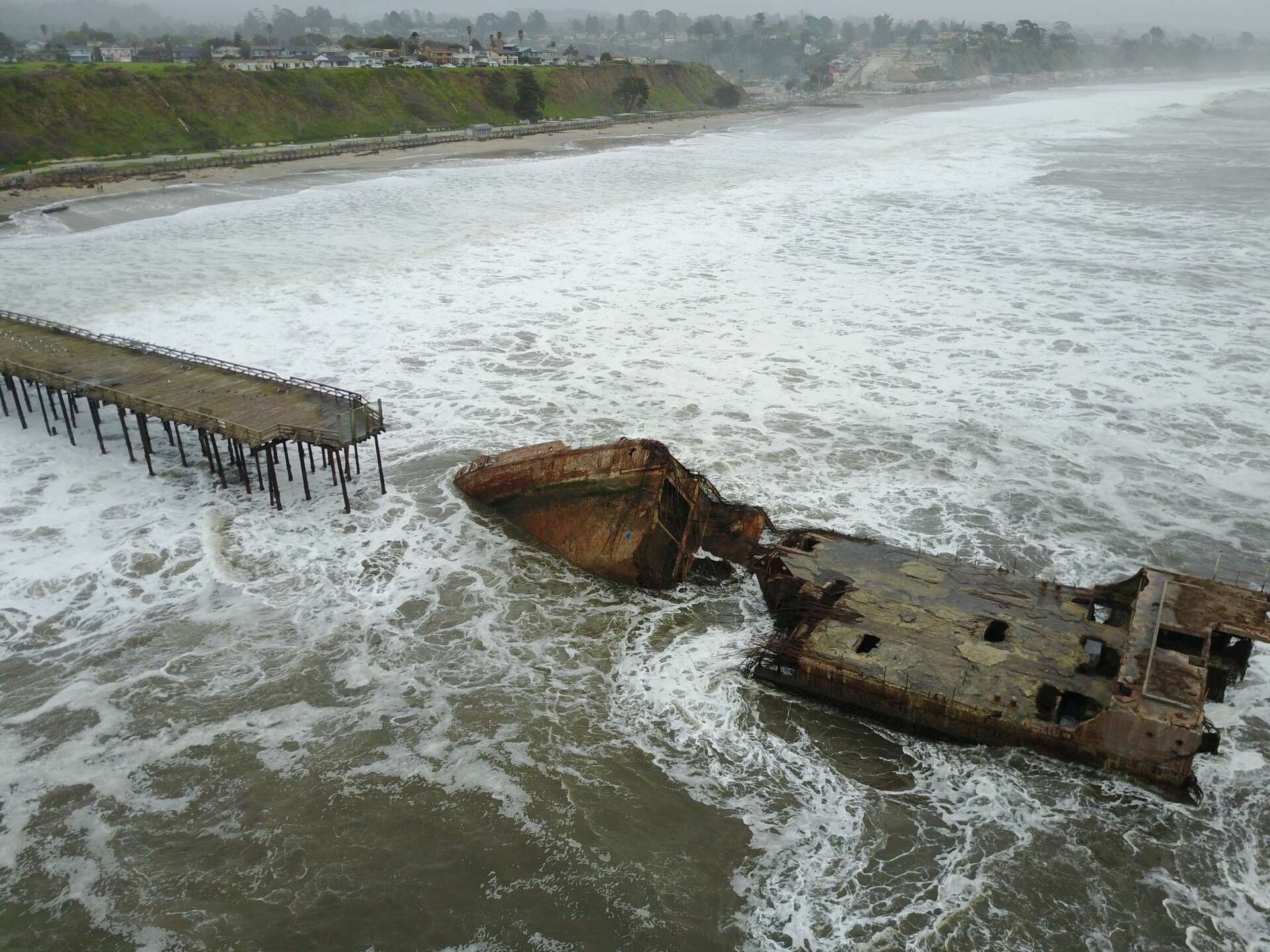 Famed Calif. 'cement ship' flipped, broken up by strong waves