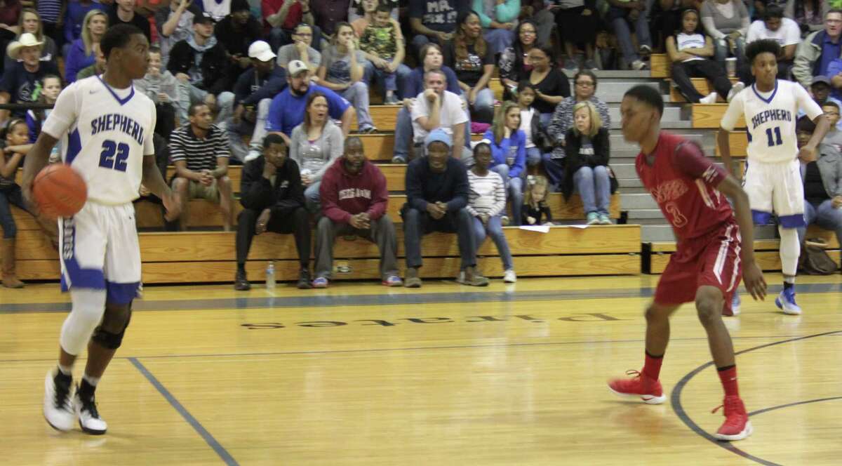 Narrow victory for Shepherd Pirates 47-46