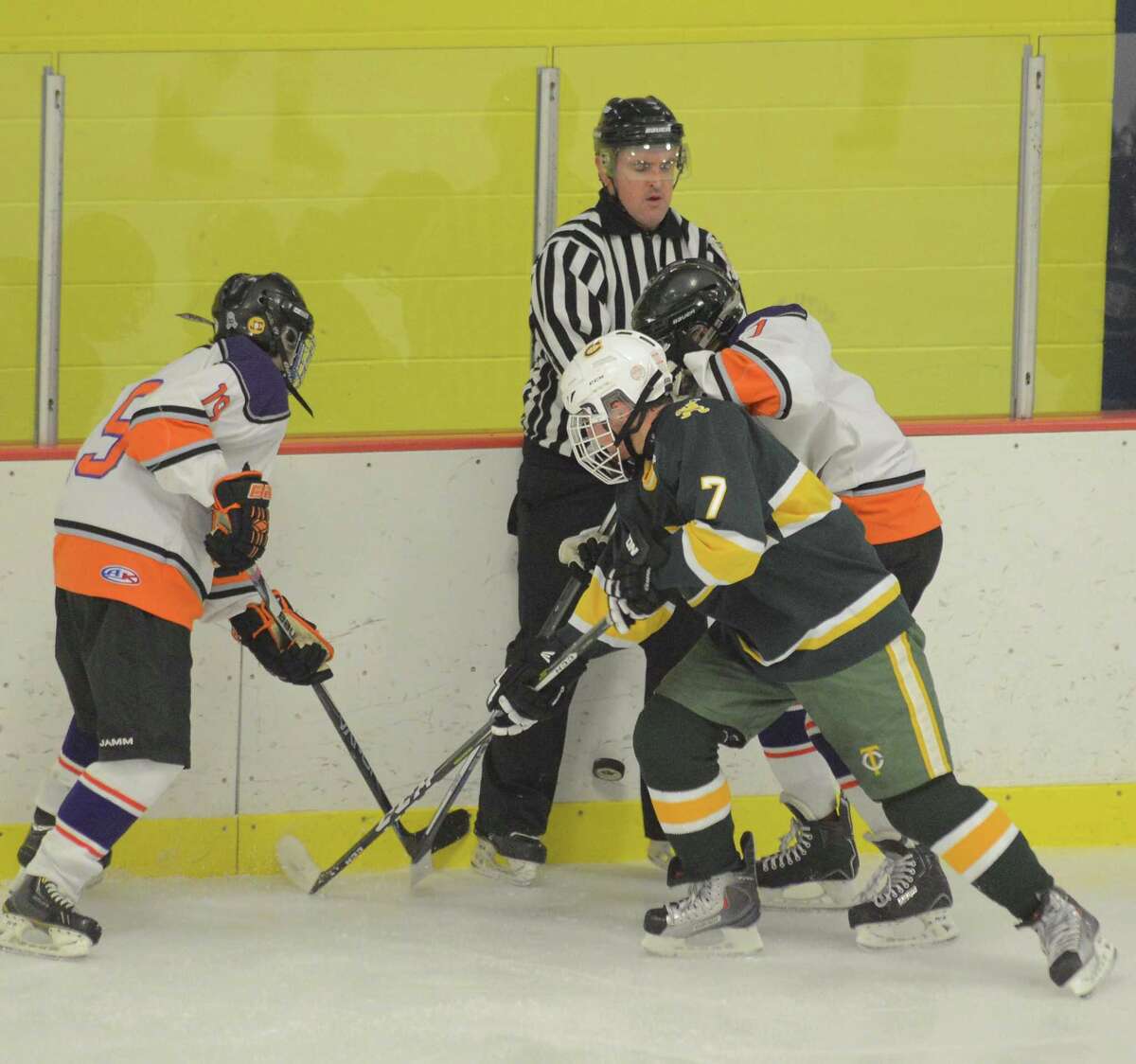 Westhill-Stamford tops Trinity for city boys hockey title