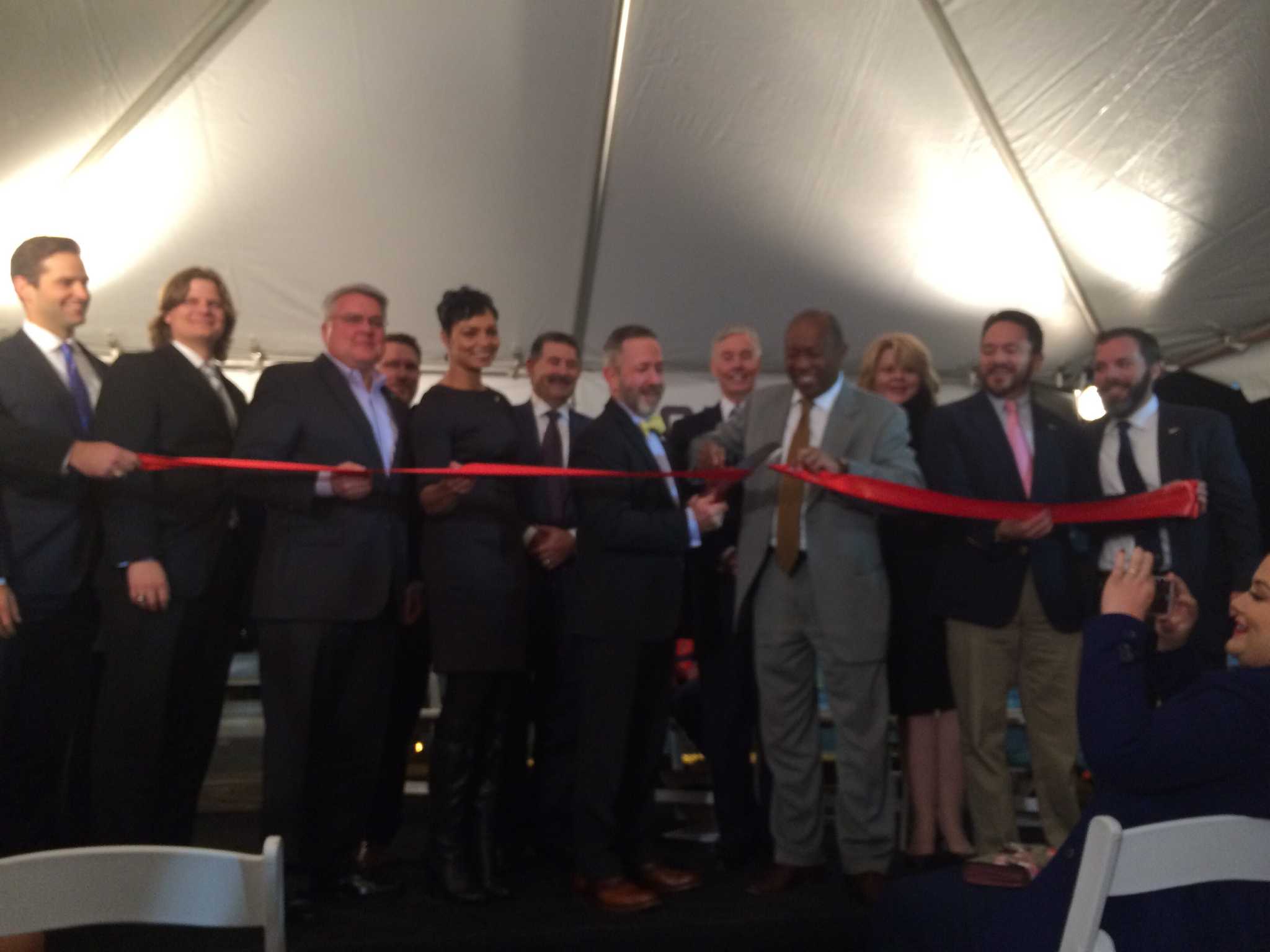 Center for veterans services opens