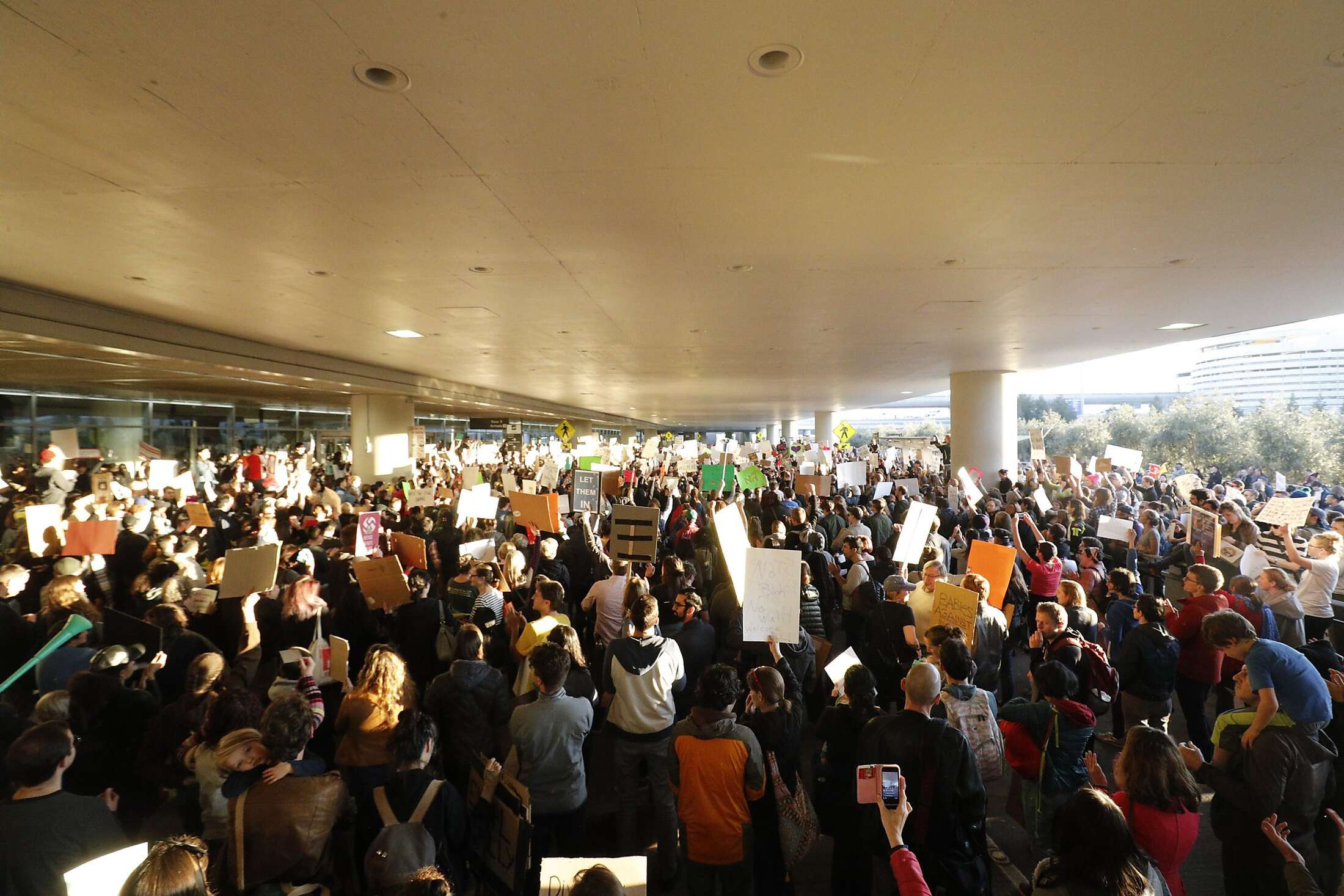 SFO protesters demand immigration detainees be released