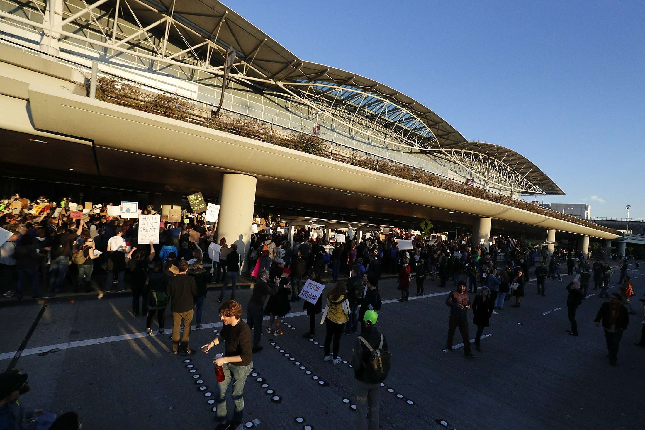 SFO protesters demand immigration detainees be released