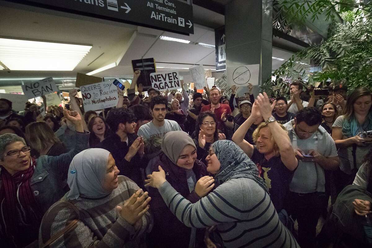 SFO protesters demand immigration detainees be released
