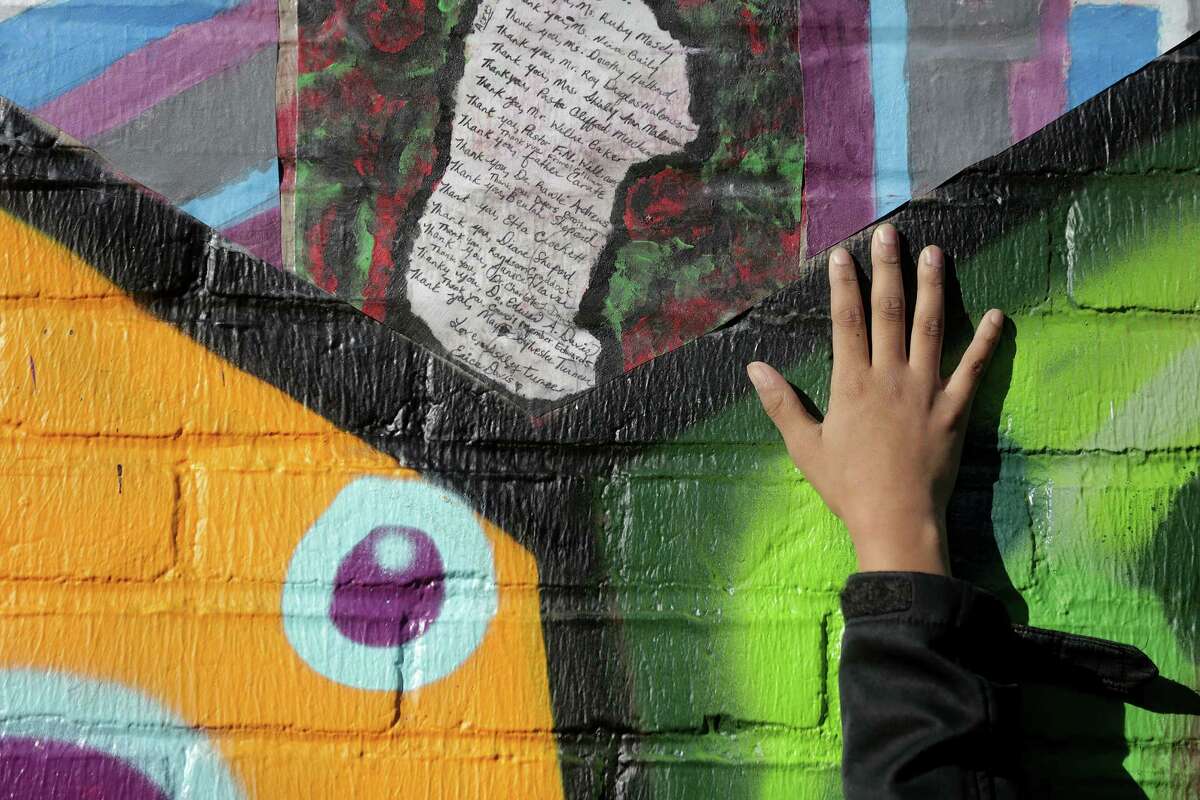 Mural dedication at Beulah Shepard Library