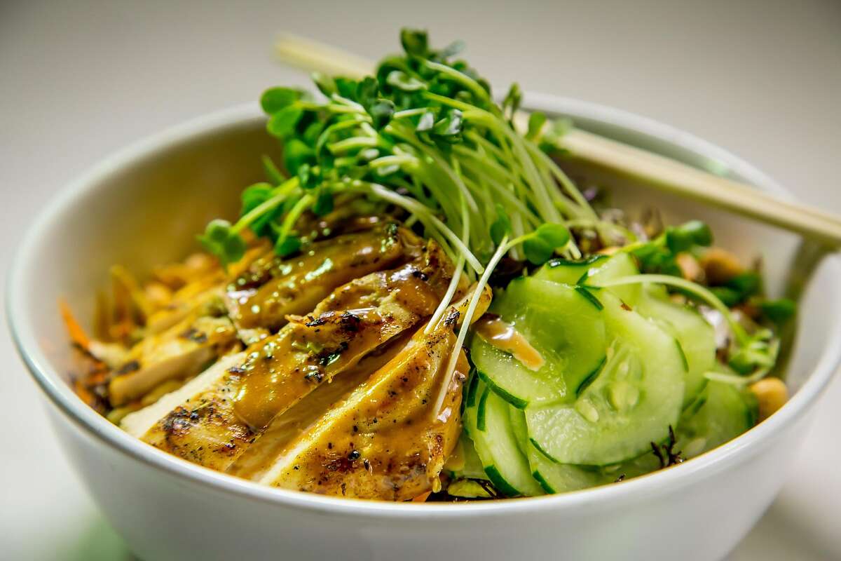 Mustards Grill still a beacon for Napa Valley dining