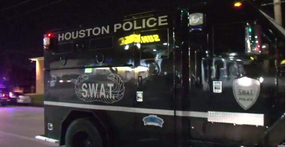 SWAT scene ends peacefully in south Houston