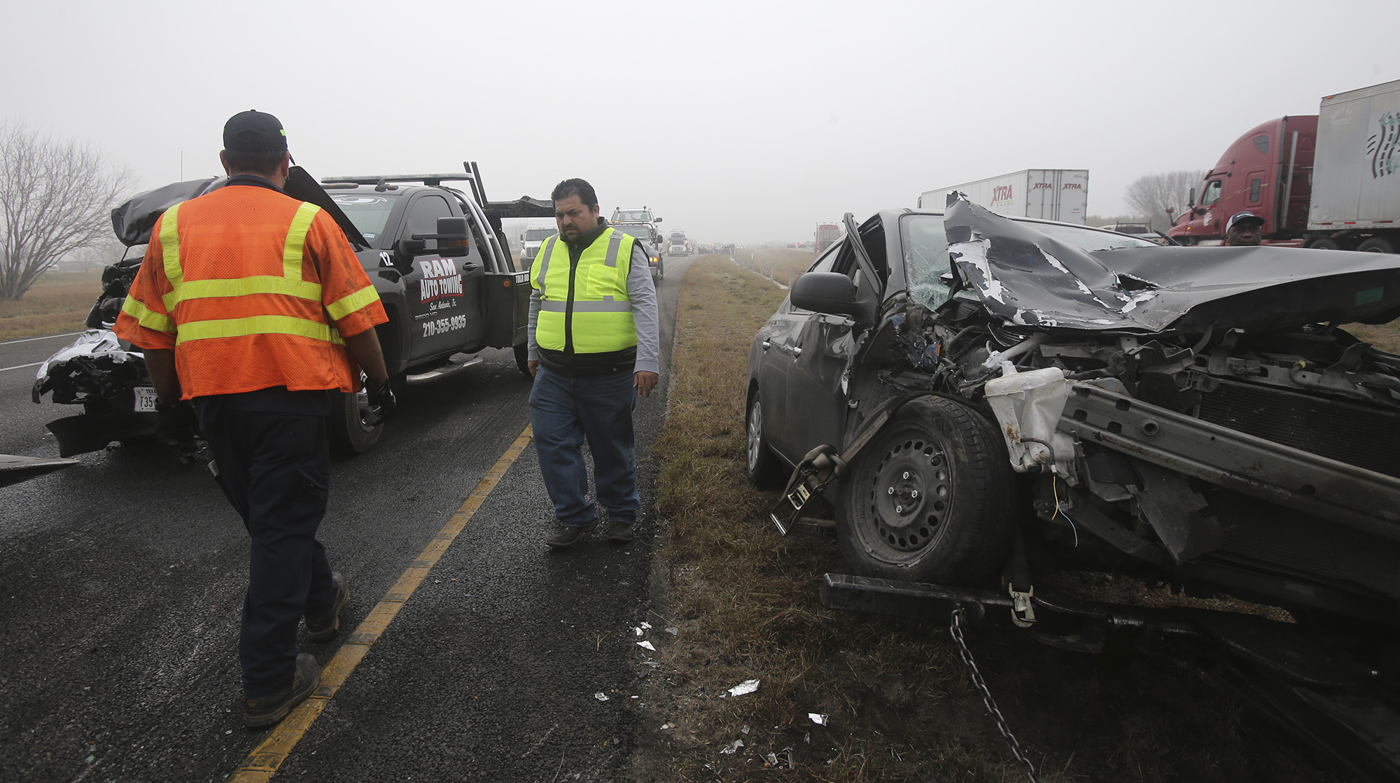Major Accident Involving 18 Wheelers Up To 20 Vehicles Shuts Down I 37