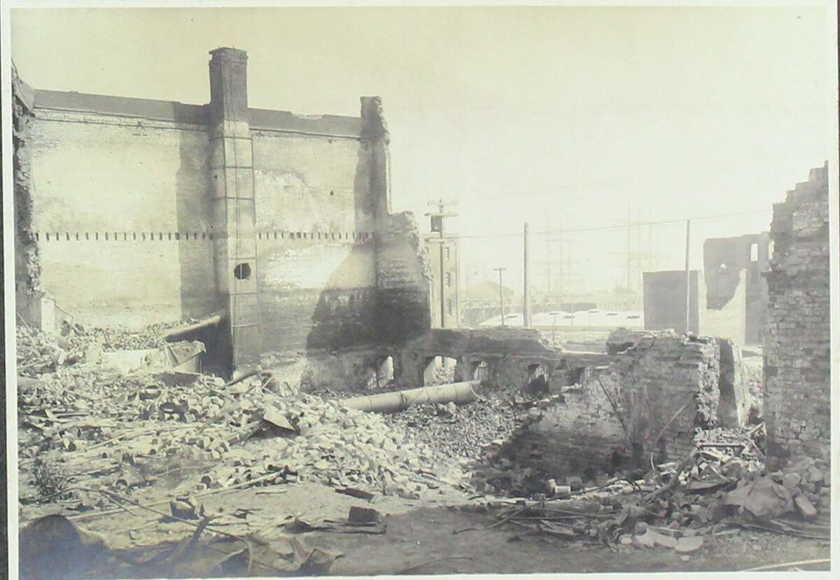 Album of stunning 1906 San Francisco earthquake photos up for auction
