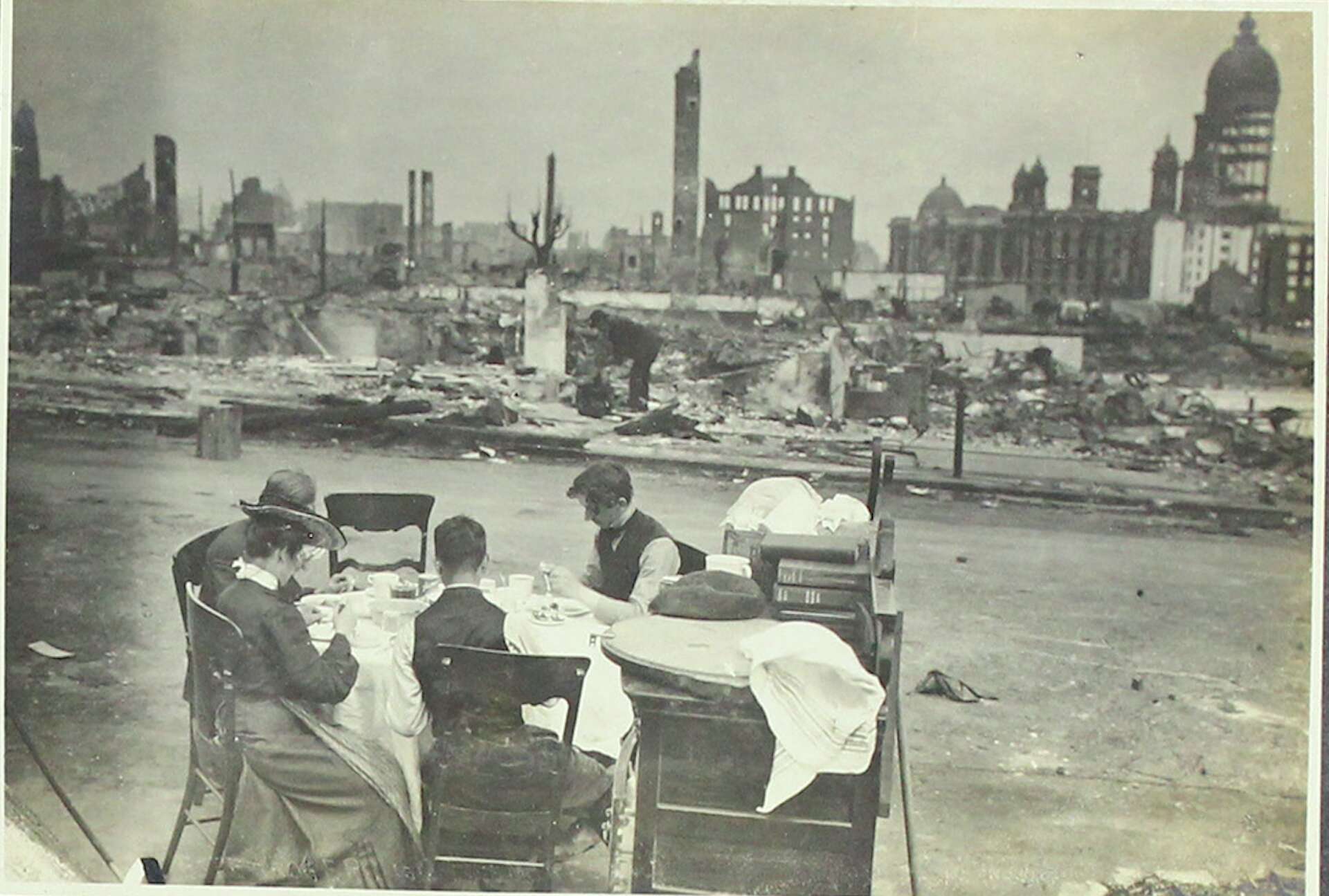 Album of stunning 1906 San Francisco earthquake photos up for auction