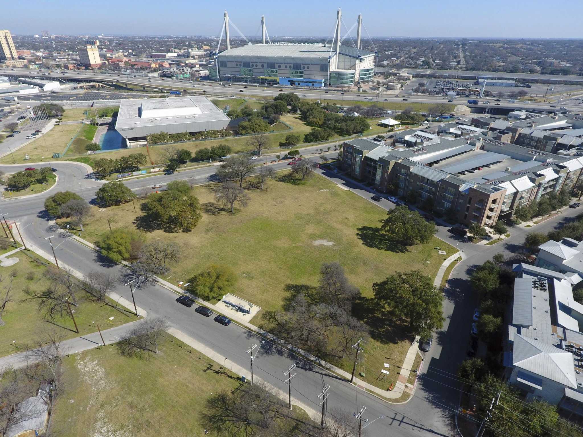 More mixed-income apartments planned for Victoria Commons